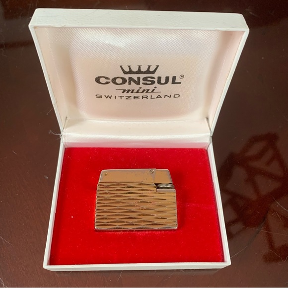 Diplomat | Accessories | Diplomat Consul Mini Switzerland Lighter ...